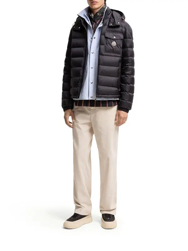 Moncler Piumino Corto Verith Con Cappuccio