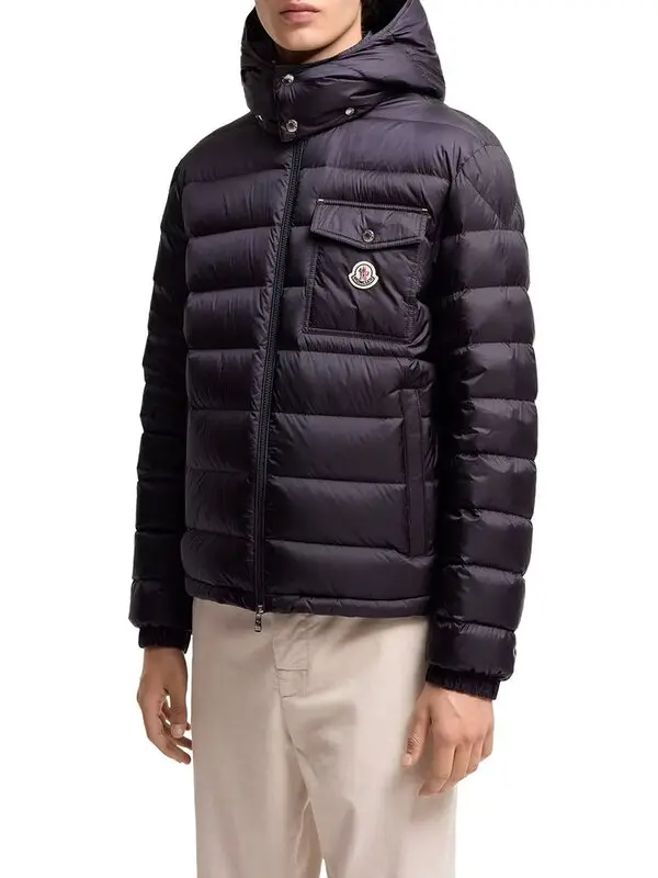 Moncler Piumino Corto Verith Con Cappuccio