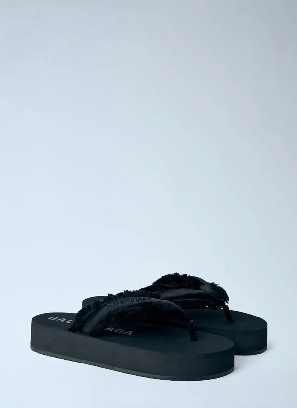 Balenciaga Jet Lag Thong-strap Sandals - Black