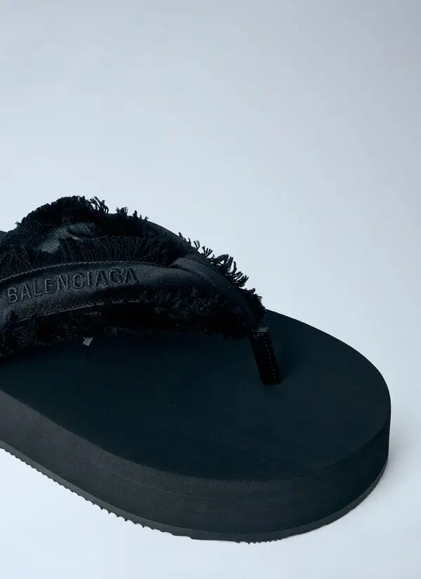 Balenciaga Jet Lag Thong-strap Sandals - Black