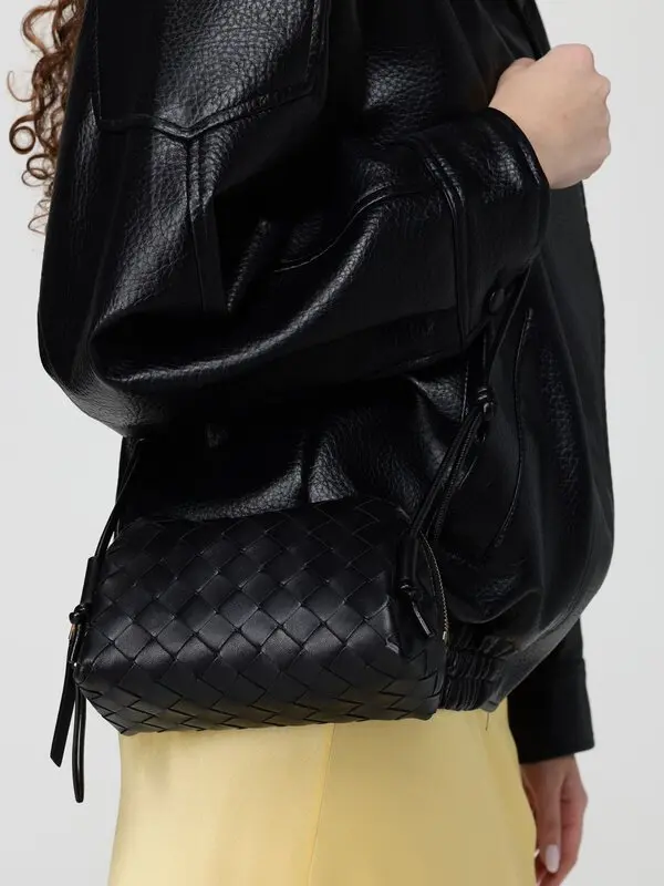 Bottega Veneta Woven Leather Concert Pouch - Black