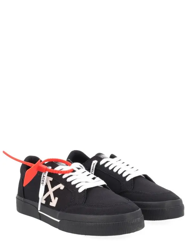 Off-White Sneaker Vulc Low