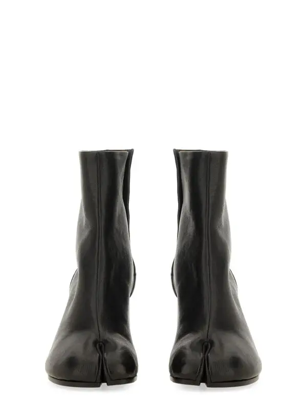 MAISON MARGIELA Leather Tabi Boots - Black