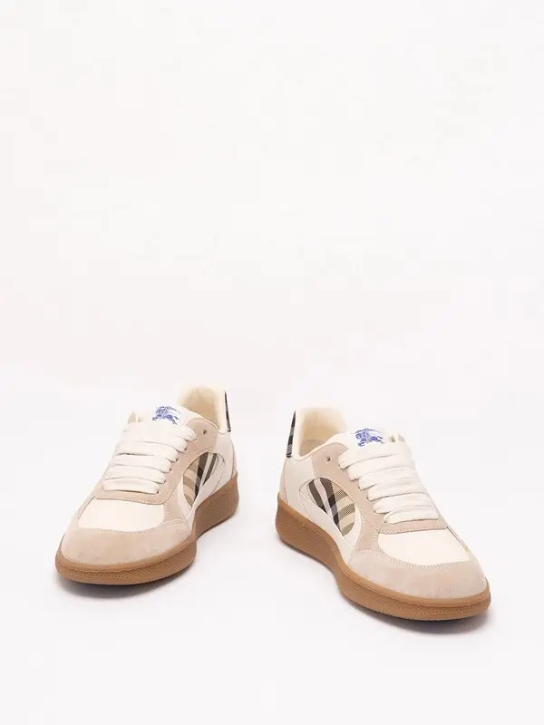 Burberry Calf Leather Sneakers - Multicolor