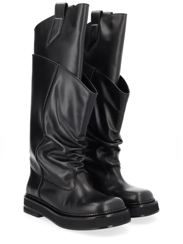 Attico Stivale Passeggiata Boots - Black