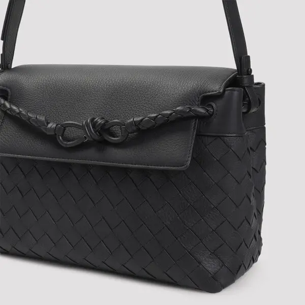 Bottega Veneta Small Andiamo Messenger Gummy - Black