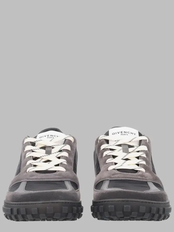 Givenchy Calf Leather Lace Up Sneakers - Black