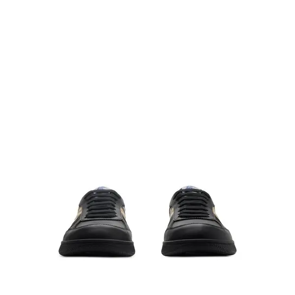 Burberry Low-top Sneakers - Black