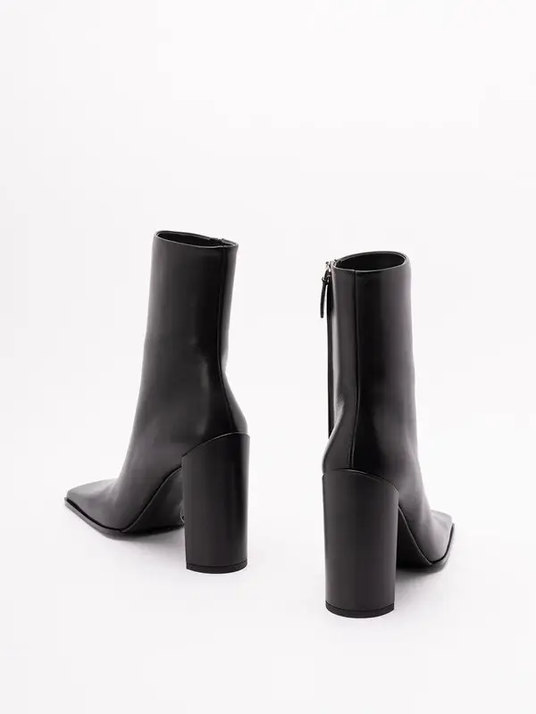 Alaïa Ankle Boots
