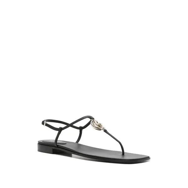 Gucci Interlocking Gg Leather Flat Shoes - Black