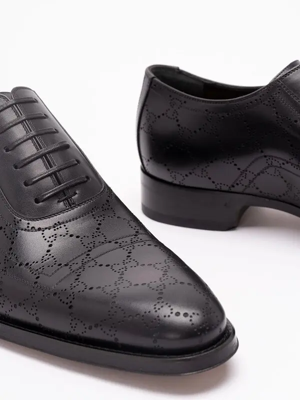 Gucci Lace-up Shoes