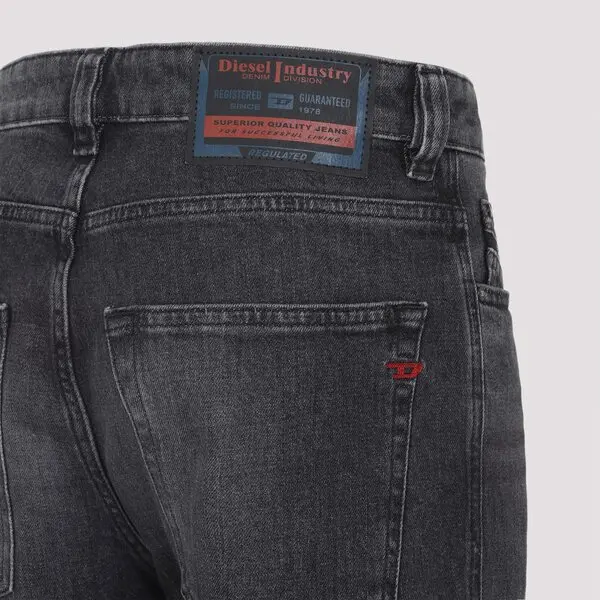 DIESEL® 1988 D-ark Jeans
