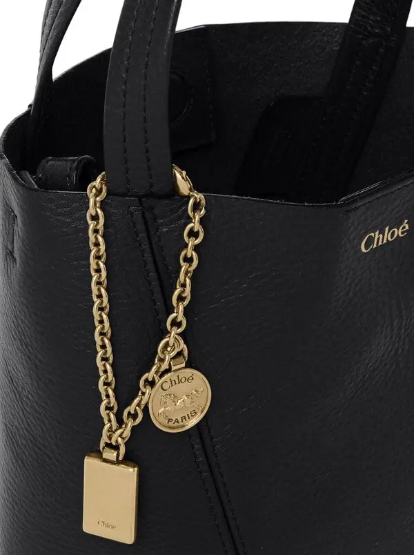 Chloé Spin Small Tote Bag In Grainy Leather - Black