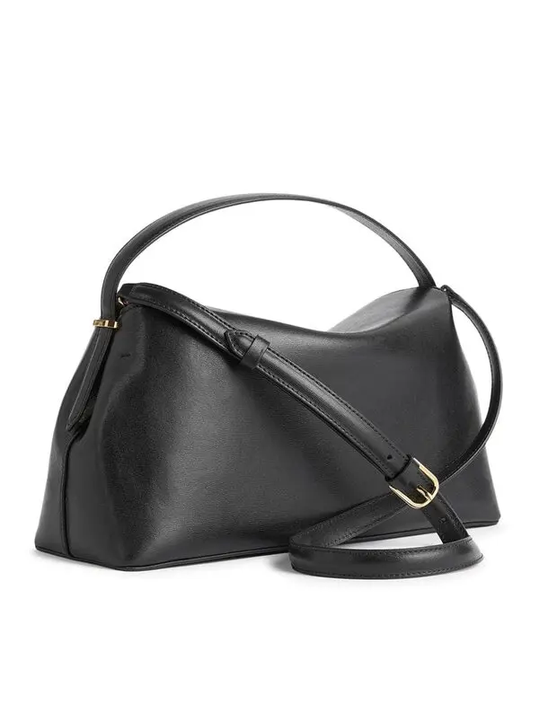 TOTEME T-lock Handbag In Smooth Calfskin - Black