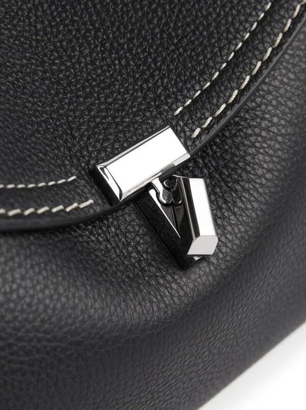 TOTEME T-lock Grain Clutch - Black