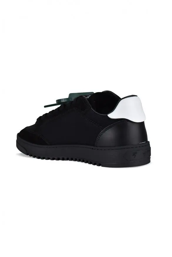 Off-White Sneakers