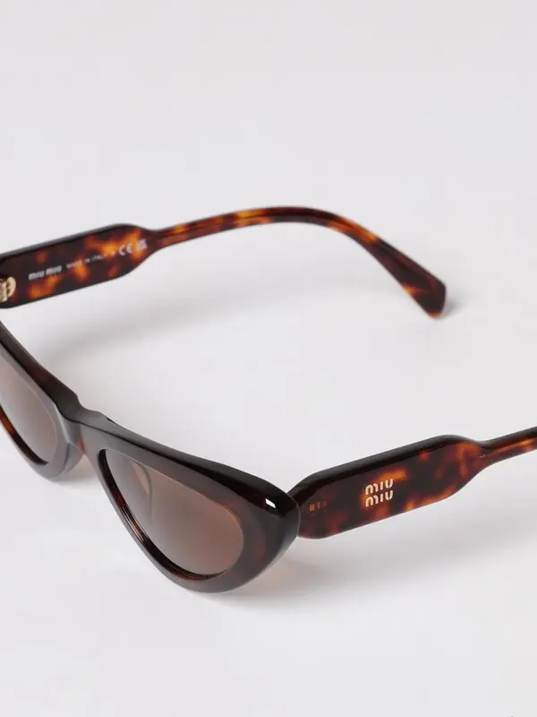 Miu Miu Triangular Frame Acetate Sunglasses With Contrast Logo - Multicolor