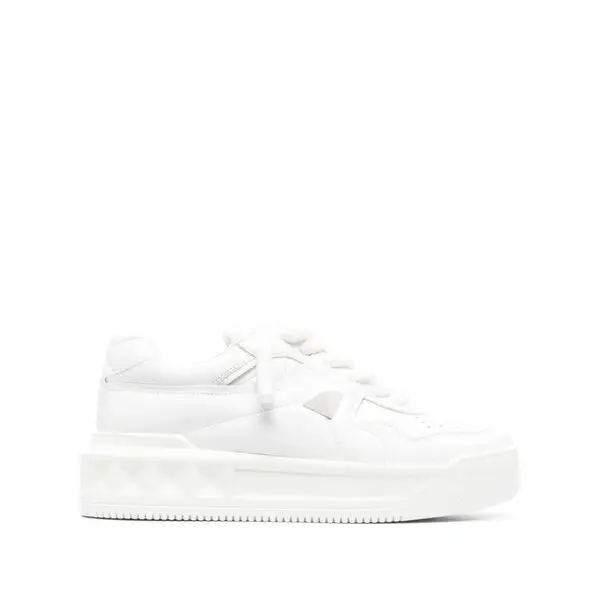 Valentino Garavani One Stud Low-top Sneakers