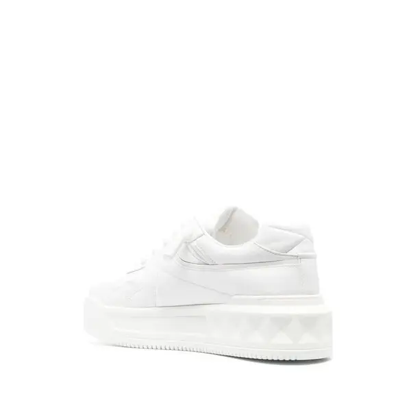 Valentino Garavani One Stud Low-top Sneakers