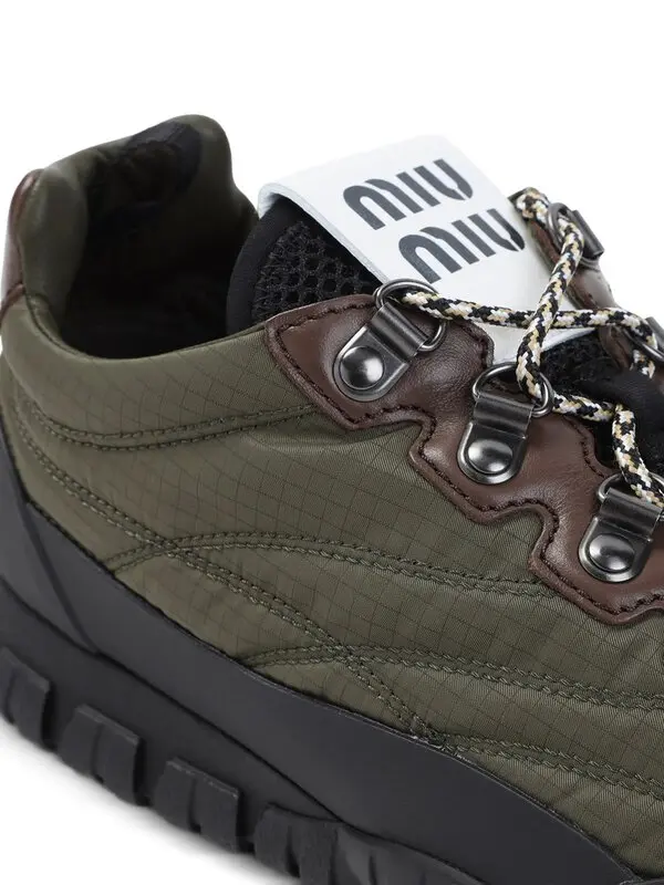 Miu Miu Allacciate