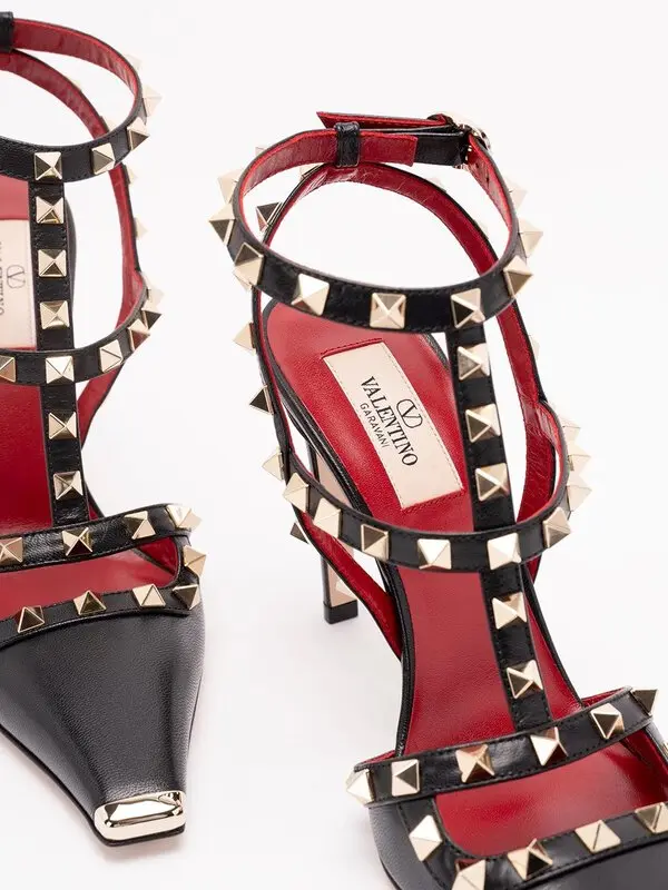 Valentino Garavani Rockstud` Pumps