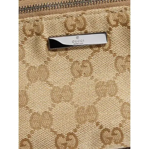Gucci Neutrals Shoulder Bags