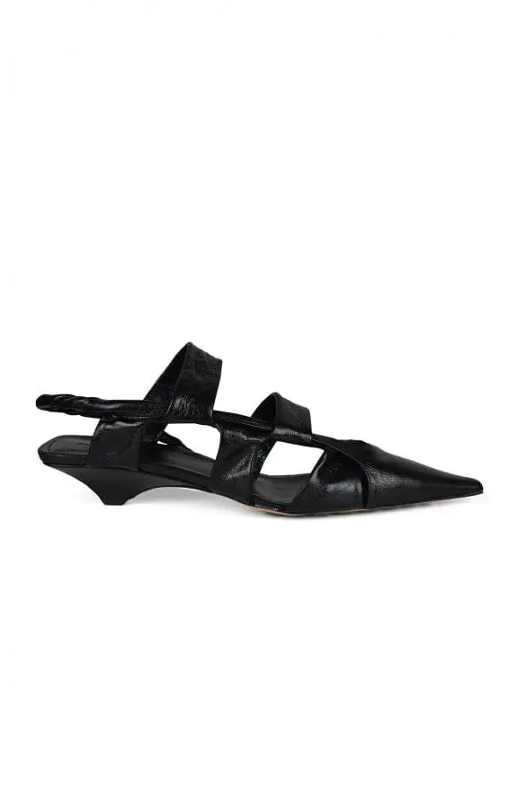 Bottega Veneta Sandals Bv Point - Black