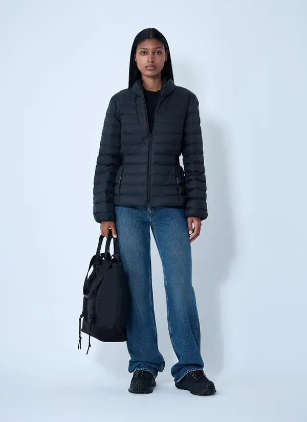 Moncler Verrerie Short Down Jacket - Black