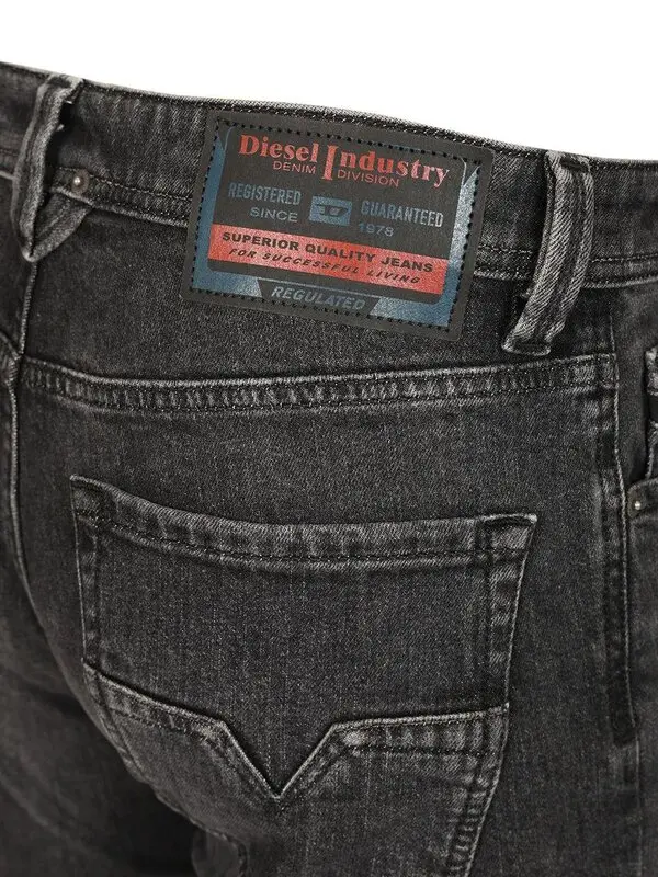 DIESEL® Regular Larkee Jeans - Blue
