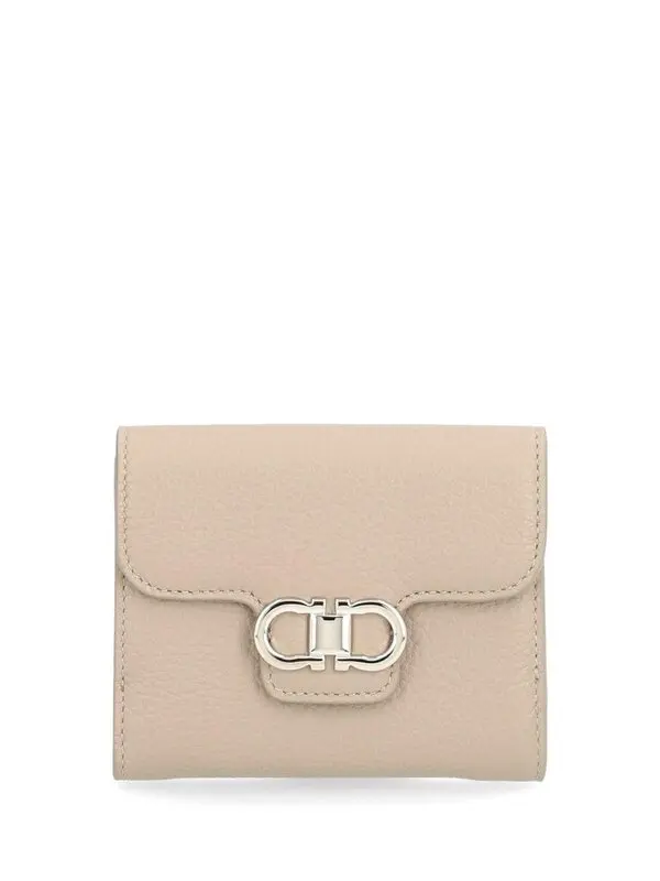 FERRAGAMO Compact Gancini Wallet - Cream