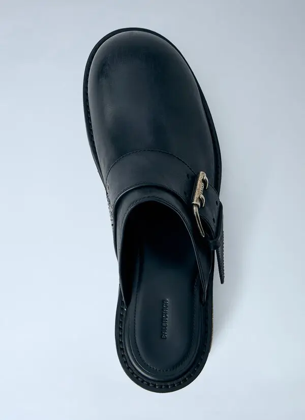 Balenciaga Venom Wurn-out Mules