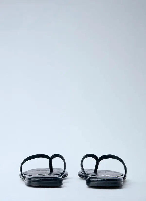 TOTEME Leather Flip Flops