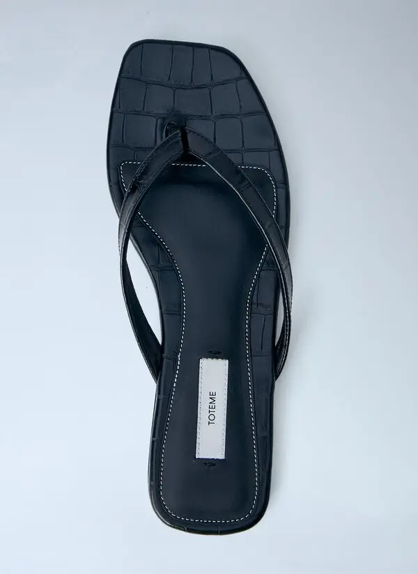 TOTEME Leather Flip Flops