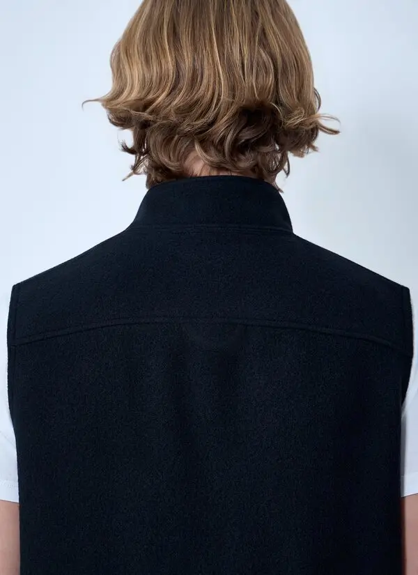 RIER High-neck Zip Vest - Black