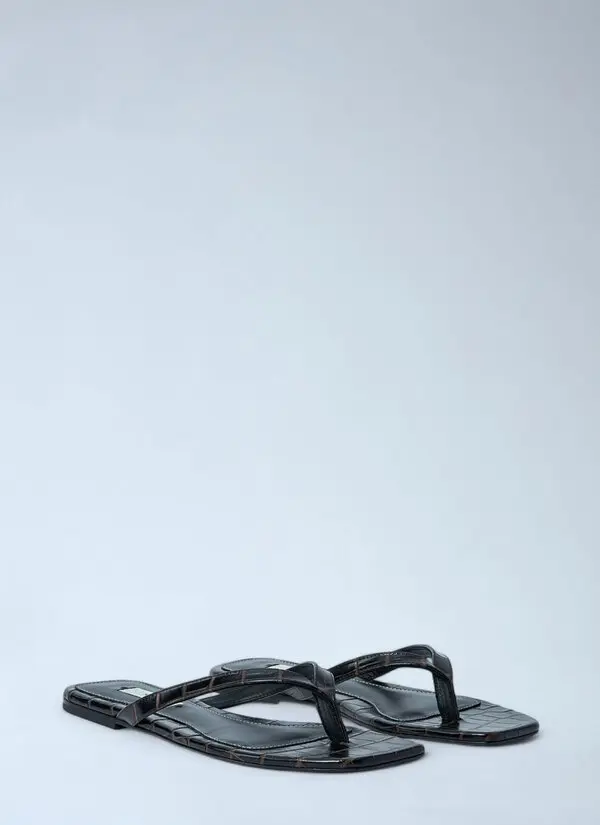 TOTEME Croco-embossed Leather Flip Flops - Brown