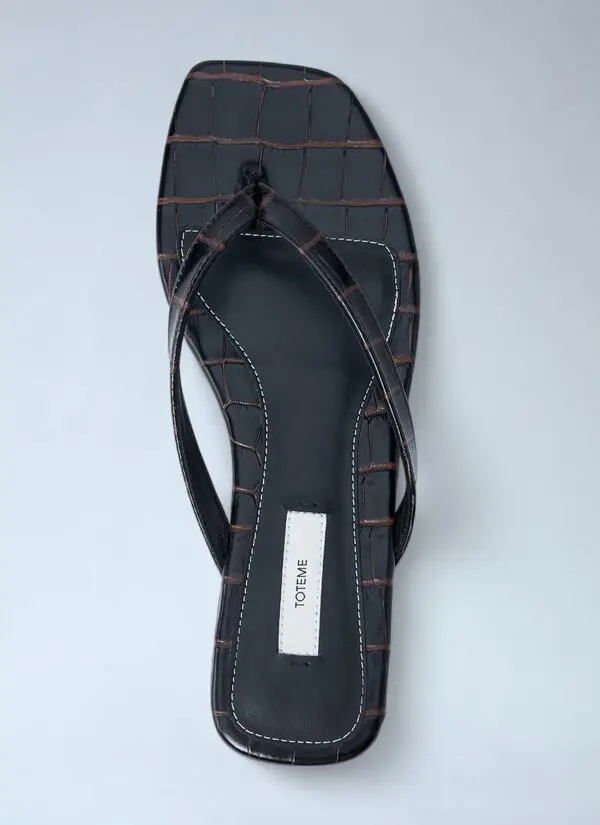 TOTEME Croco-embossed Leather Flip Flops - Brown