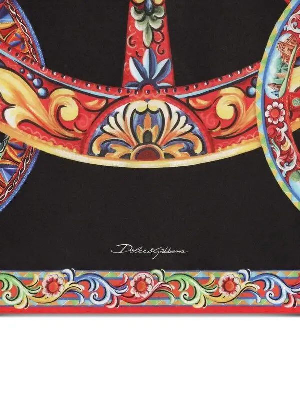 Dolce & Gabbana 90x90cm Scarf - Multicolor