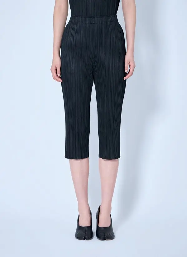 Issey Miyake Pleated Cropped Trousers - Black