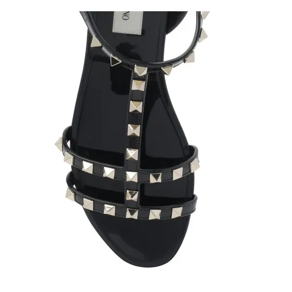 Valentino Garavani Rockstud Rubber Sandals - Black