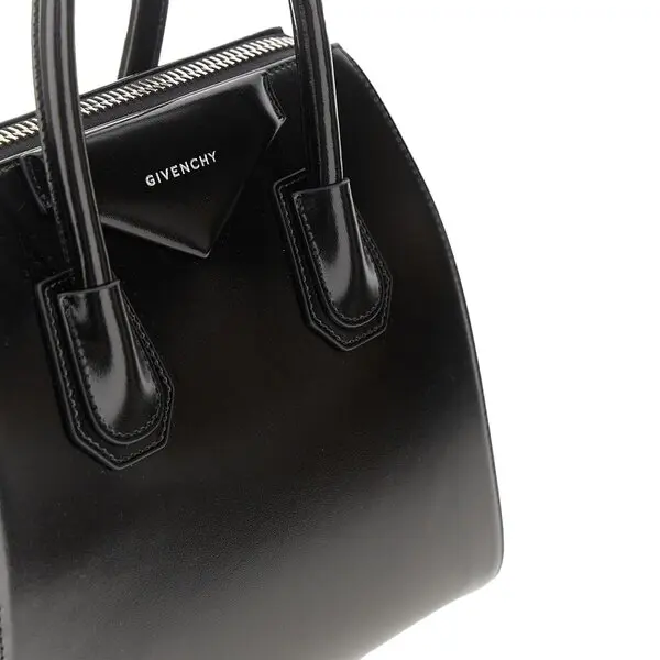 Givenchy Leather Small Antigona Bag - Black