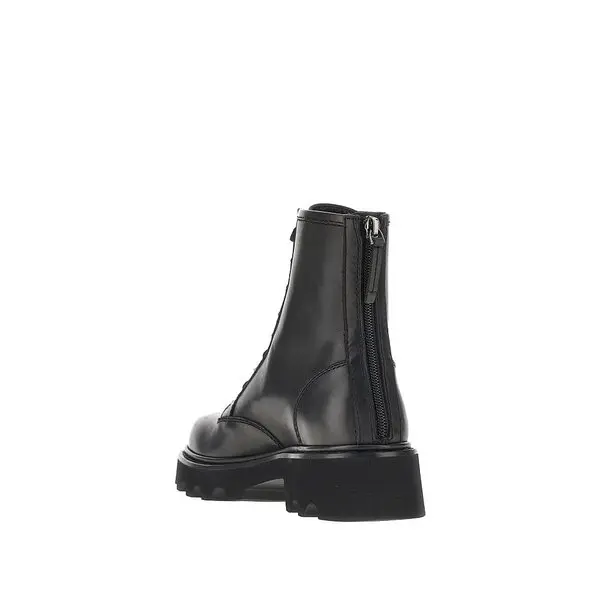 ROGER VIVIER Leather Viv' Rangers Truck Boots - Black