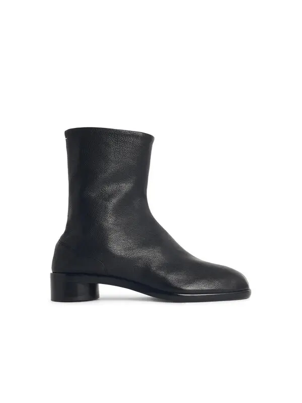 MAISON MARGIELA Tabi' Leather Ankle Boots - Black