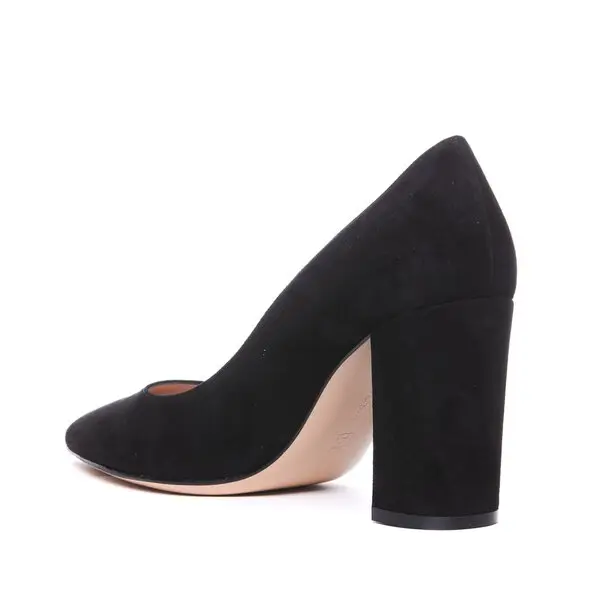 GIANVITO ROSSI Piper Pumps - Black