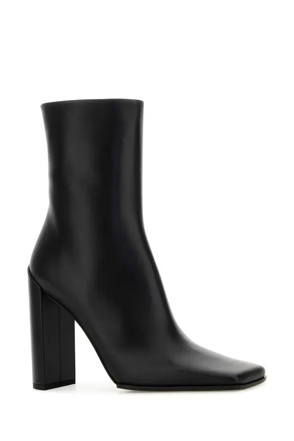 Alaïa Leather Ankle Boots