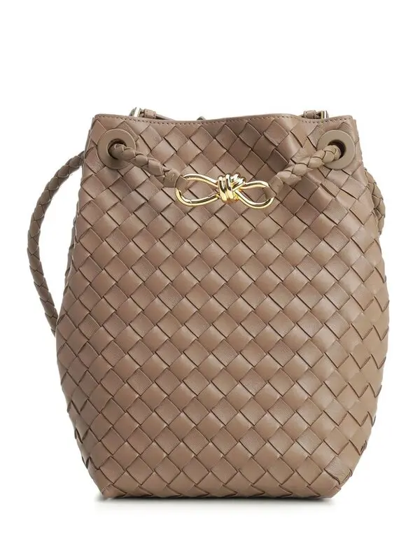 Bottega Veneta Small Andiamo Bucket Bag - Cream
