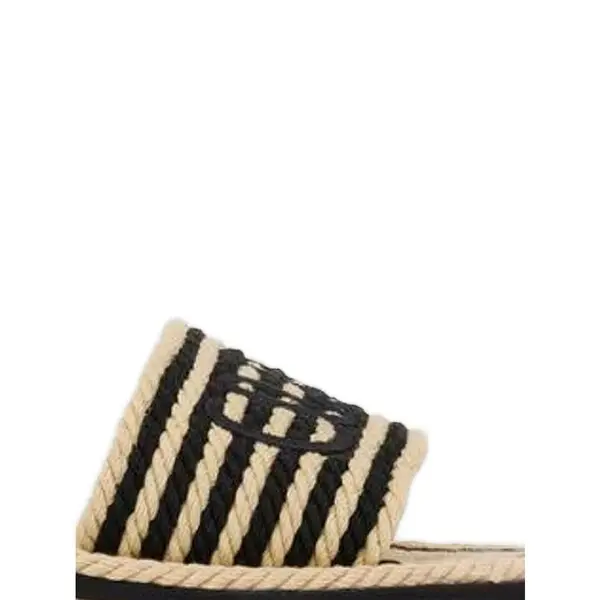 Chloé Flip-flops & Slides