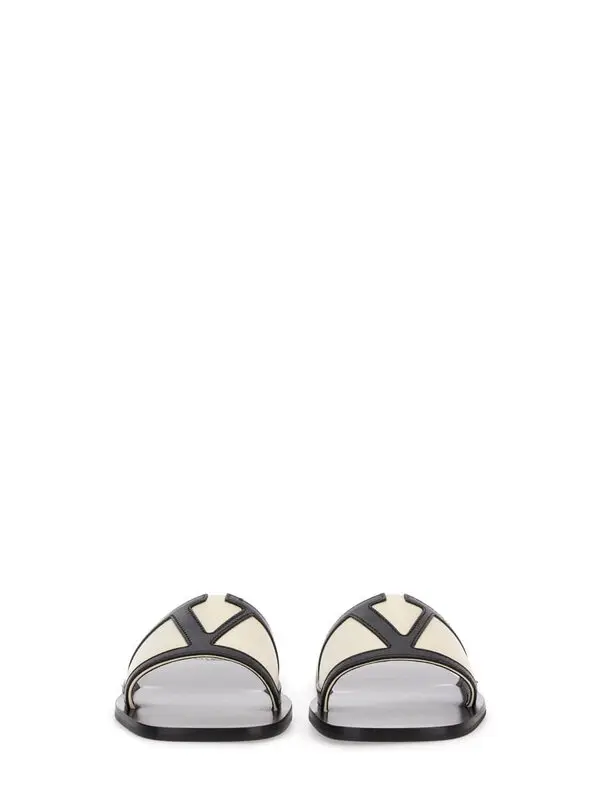 Valentino Garavani Viva Superstar Slide Sandal In Nappa Leather - Cream