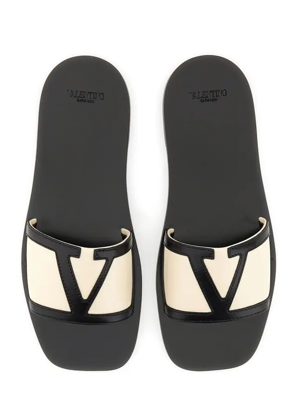 Valentino Garavani Viva Superstar Slide Sandal In Nappa Leather - Cream