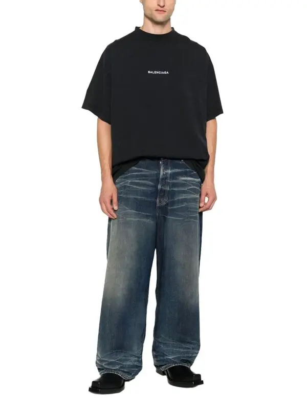 Balenciaga Oversize Fit T-shirt - Black