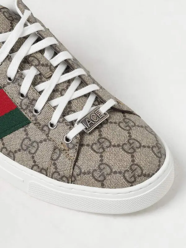 Gucci Low Top Sneakers